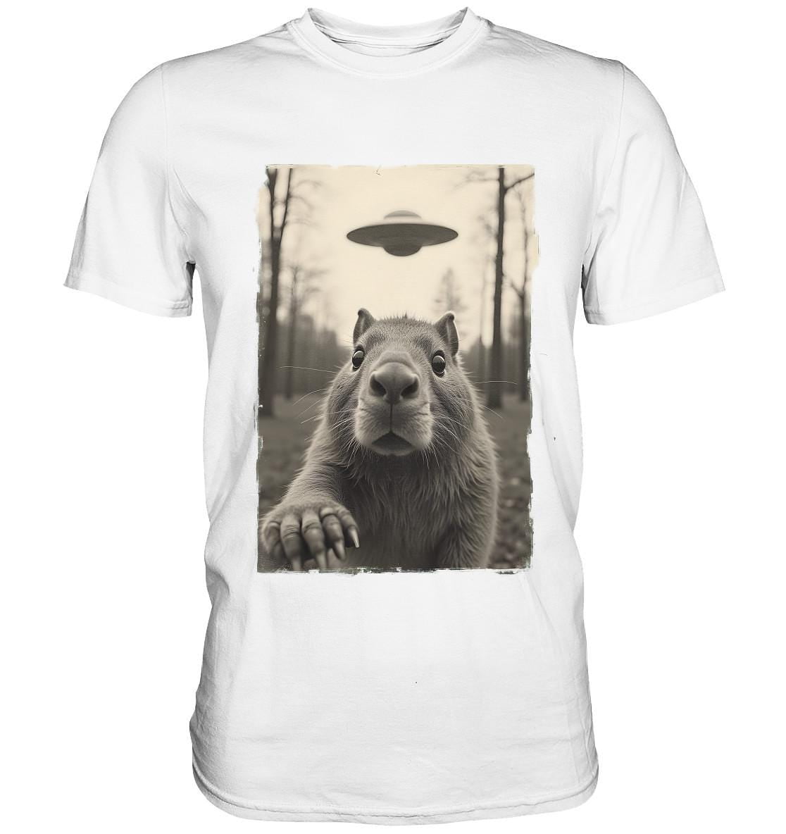 Capybara UFO Shirt, Alien Abduction Meme Tee, Vintage Capybara Animal ...