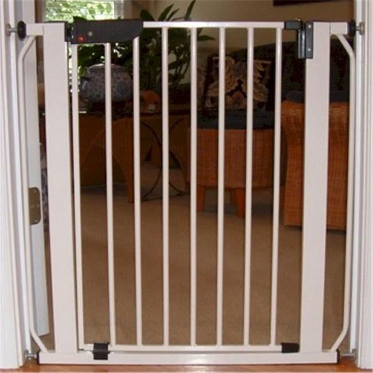 Cardinal Gates Autolock Pressure Dog Gate, 29-33.25"L x 29.75"H, White ...