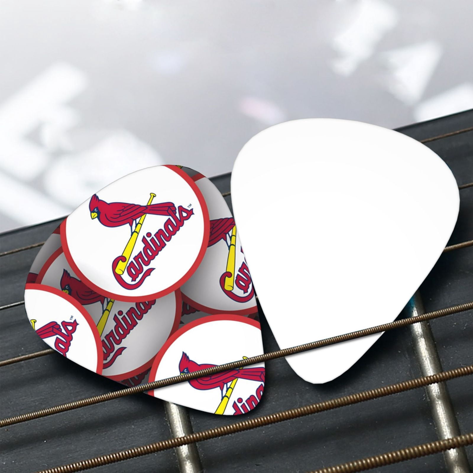 Cardinals 120 PCS Guitar Pick Suitable for guitars, ukuleles etc There ...