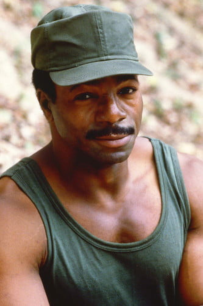 Carl Weathers Predator Hunky 24X36 Poster - Walmart.com