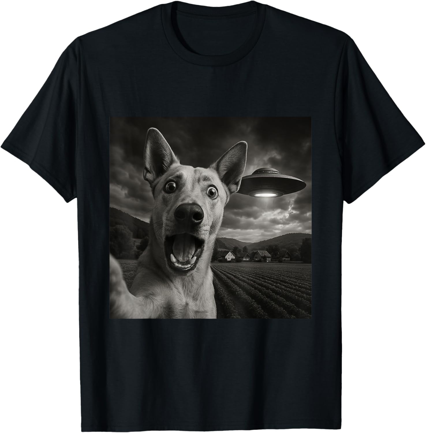 Carolina Dog UFO Encounters Selfie T-Shirt - Walmart.com