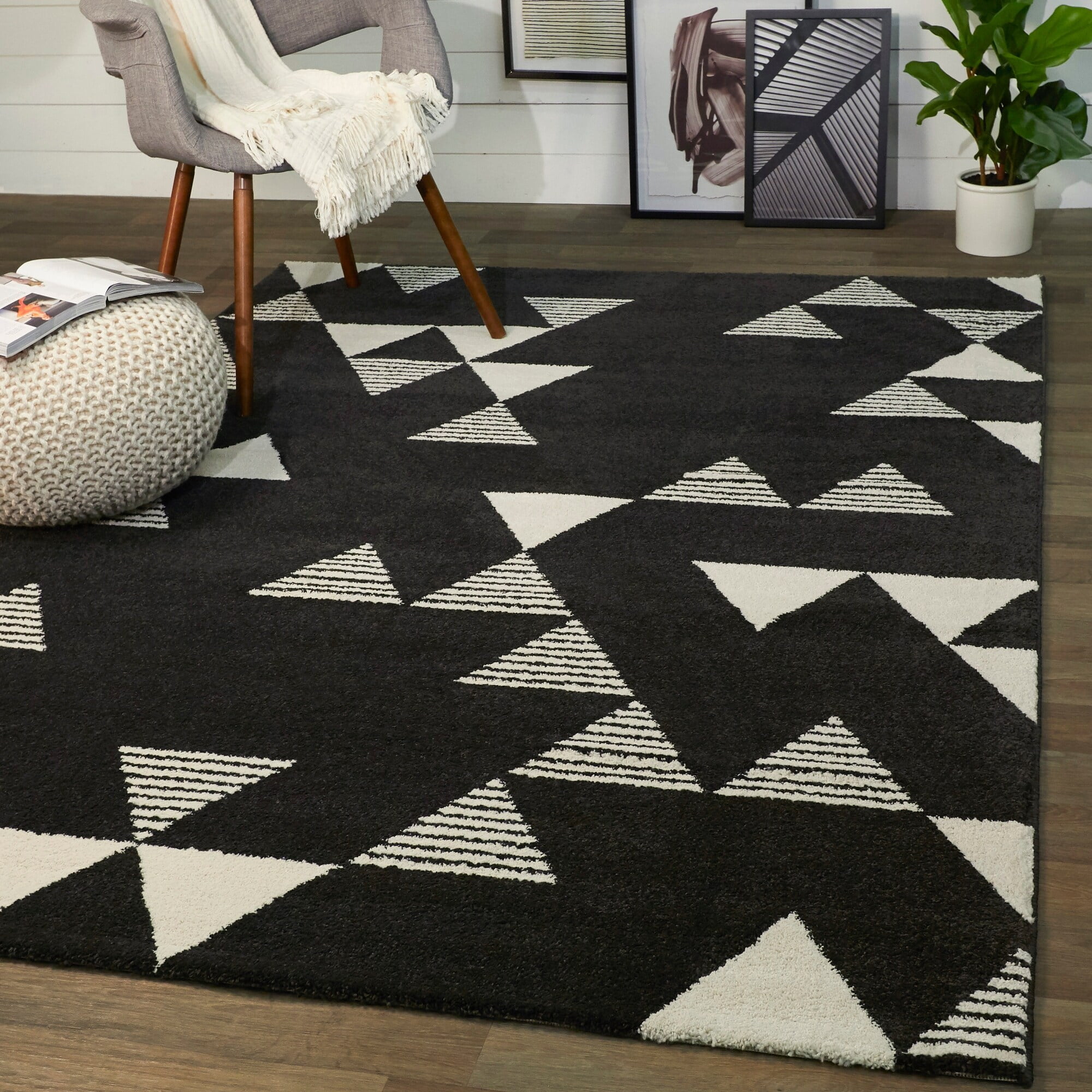 Carson Carrington Islingby Modern Geometric Area Rug Black 2'2" x 7 ...