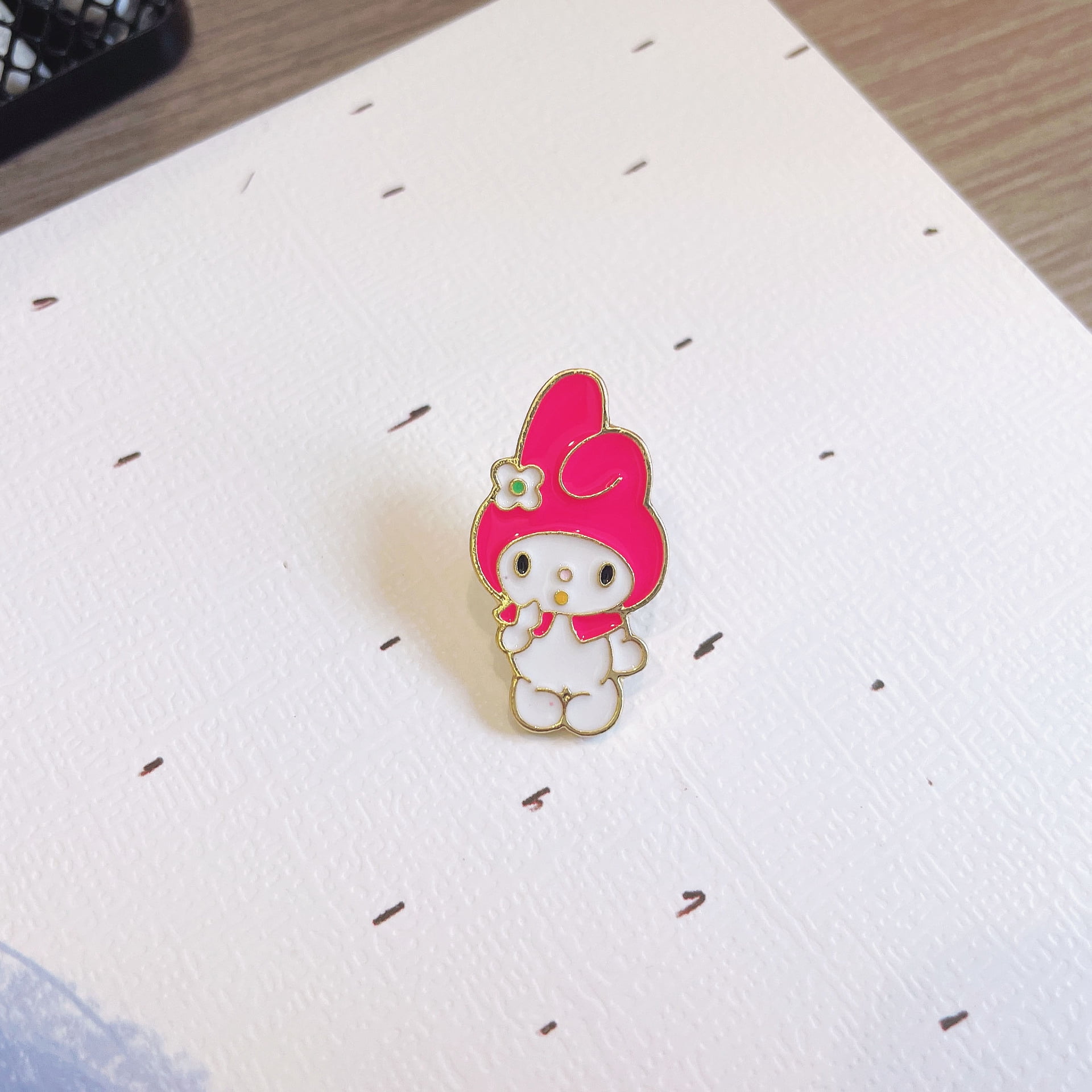 Cartoon Japanese Sanrio brooch cute star Dailu coolomi Hello Kitty Yugui dog Duffy bear badge ...