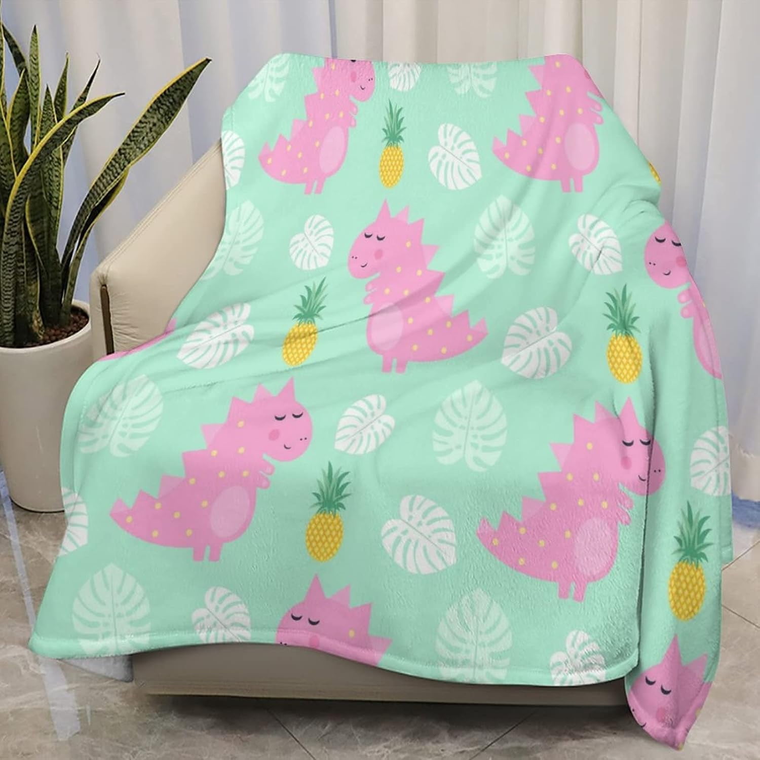 Cartoon Penguin with Hearts Throw Blanket Lightweight Flannel Fleece ...
