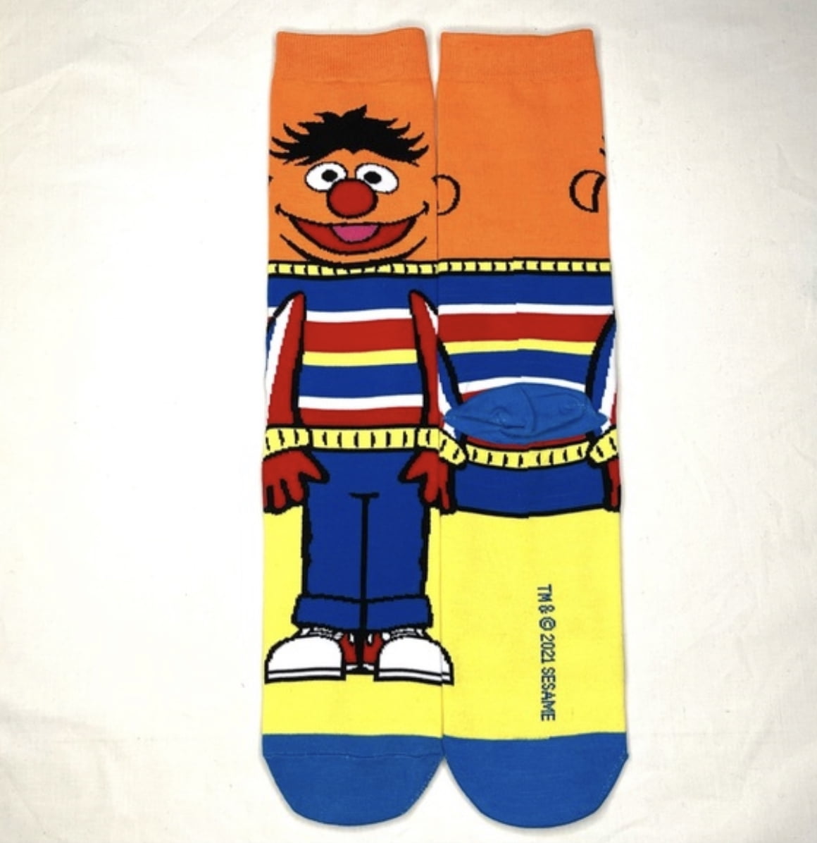 Cartoon Socks, Womens & Mens Fun Novelty Crew Character 360 Degree ...
