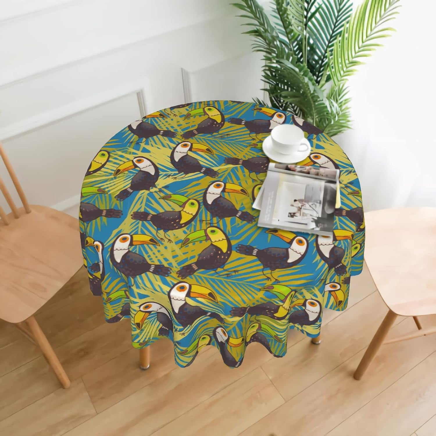 Cartoon Toucans Table Decoration for Party Toucans Cartoon Illustration ...
