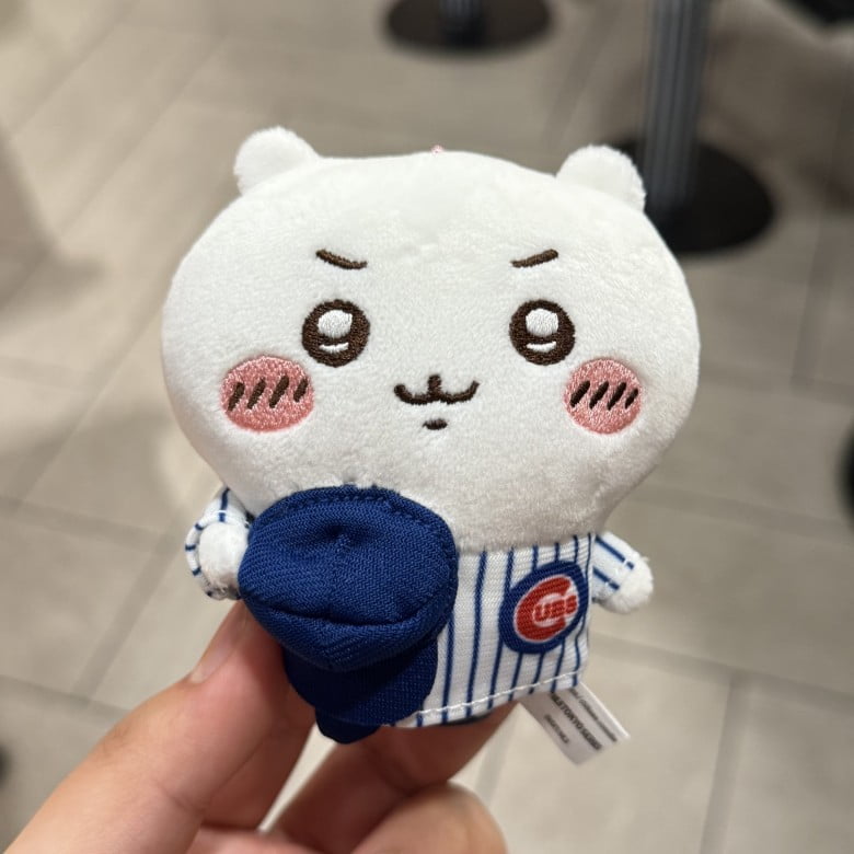 Cartoon Usachi Chiikawa Bear Baseball Hachiware Cute Keychain Pendant ...