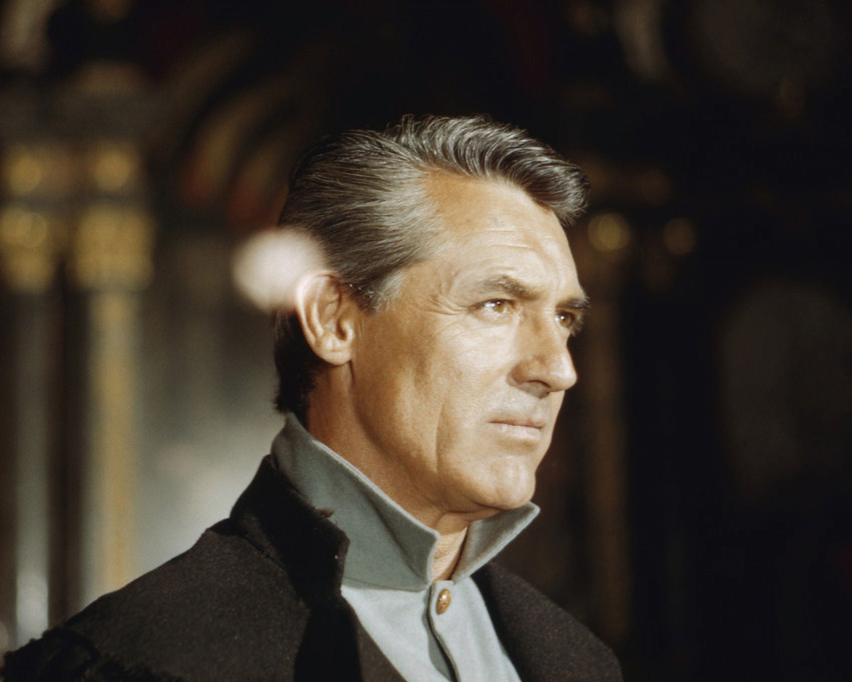 Cary Grant In The Pride And The Passion Candid Profile On Set Rare ...