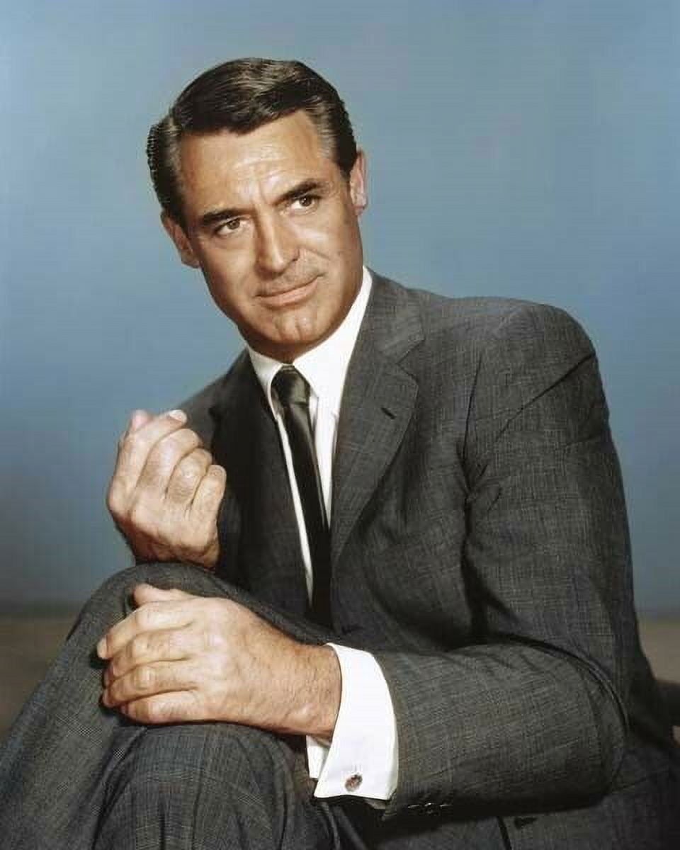 Cary Grant debonair portrait as Roger Thornhill North by Northwest ...
