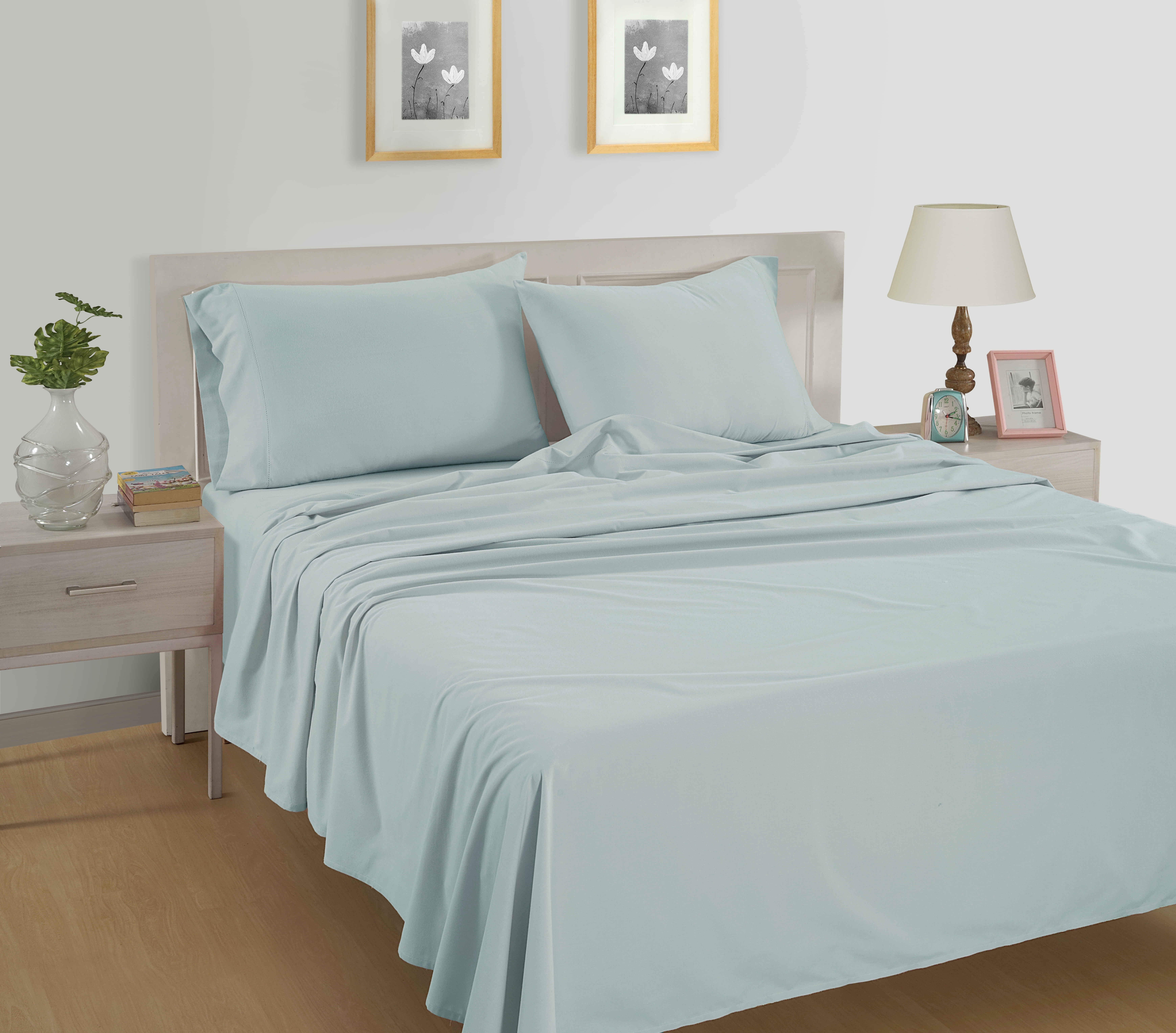 Casa Platino 100 Cotton 4 Piece Percale Calking Size Bed Sheets Set