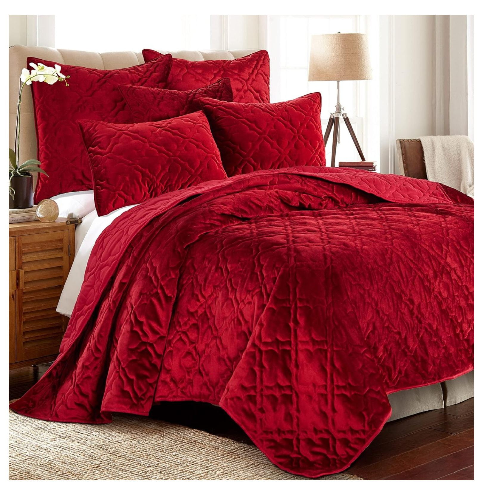 - Caserta Quilt - King - Arabesque Medallion - Red Velvet - Quilt Size ...