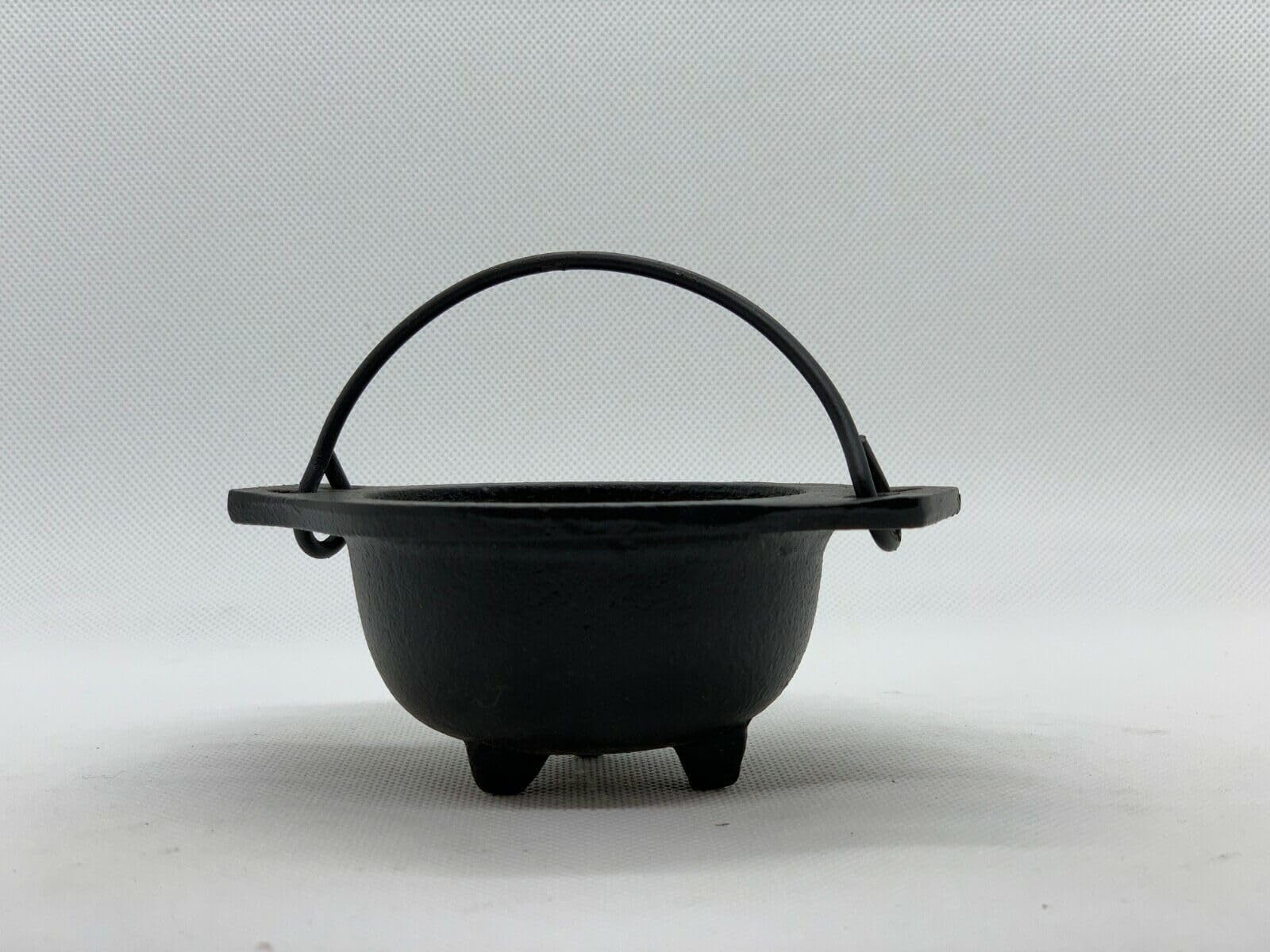 Cast Iron Cauldron With Handle, Witches Cauldron, Great for Use with ...