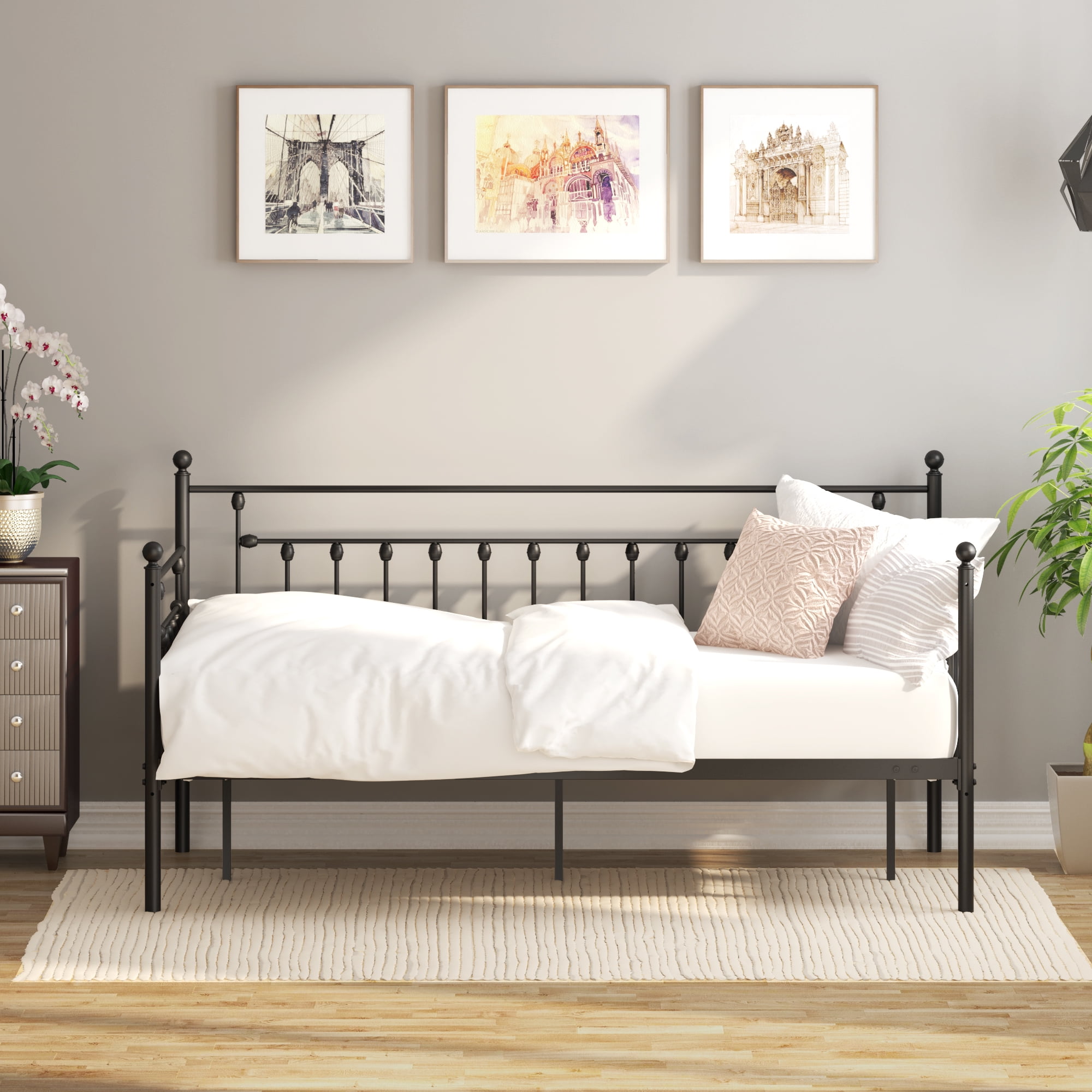 CastleBeds Victorian Black Metal Twin Daybed Without Trundle | Sleeping ...