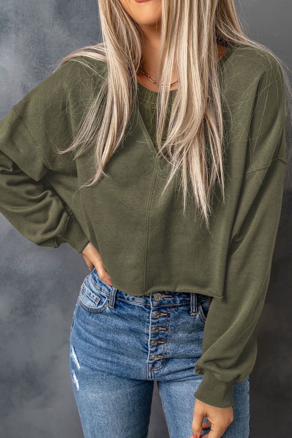 Casuashion Chic Crop Sweatshirt - Drop Shoulder, Curly Hem, Versatile ...