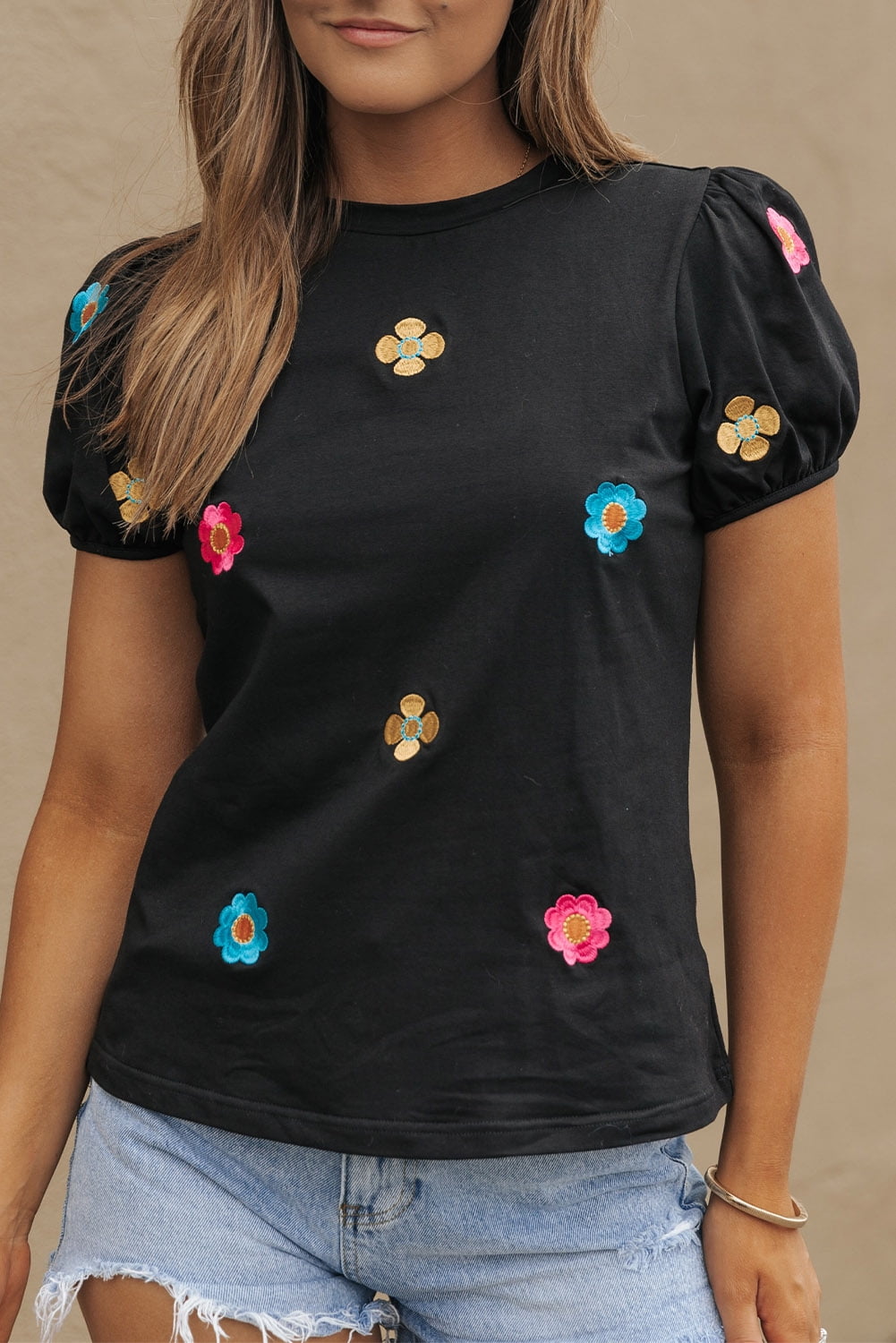 Casuashion Floral Embroidery Tee - Trendy Black Puff Sleeve for Women ...