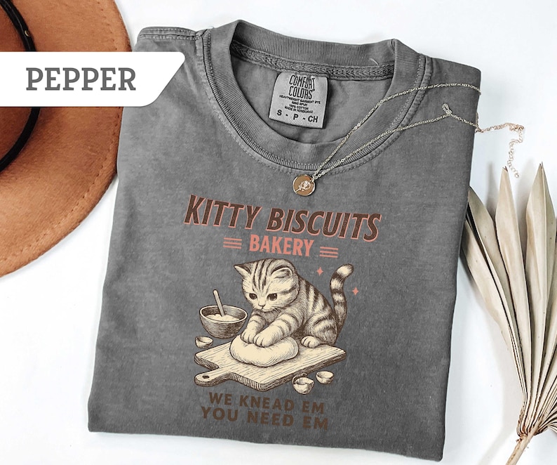 Cat Biscuit Maker Shirt, Funny Cat Kneading Shirt, Kitty Lover Gift Tee ...