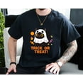 Cat Ghost Trick Or Treat Retro Halloween Fun Unisex T-Shirt Meow Kitty ...