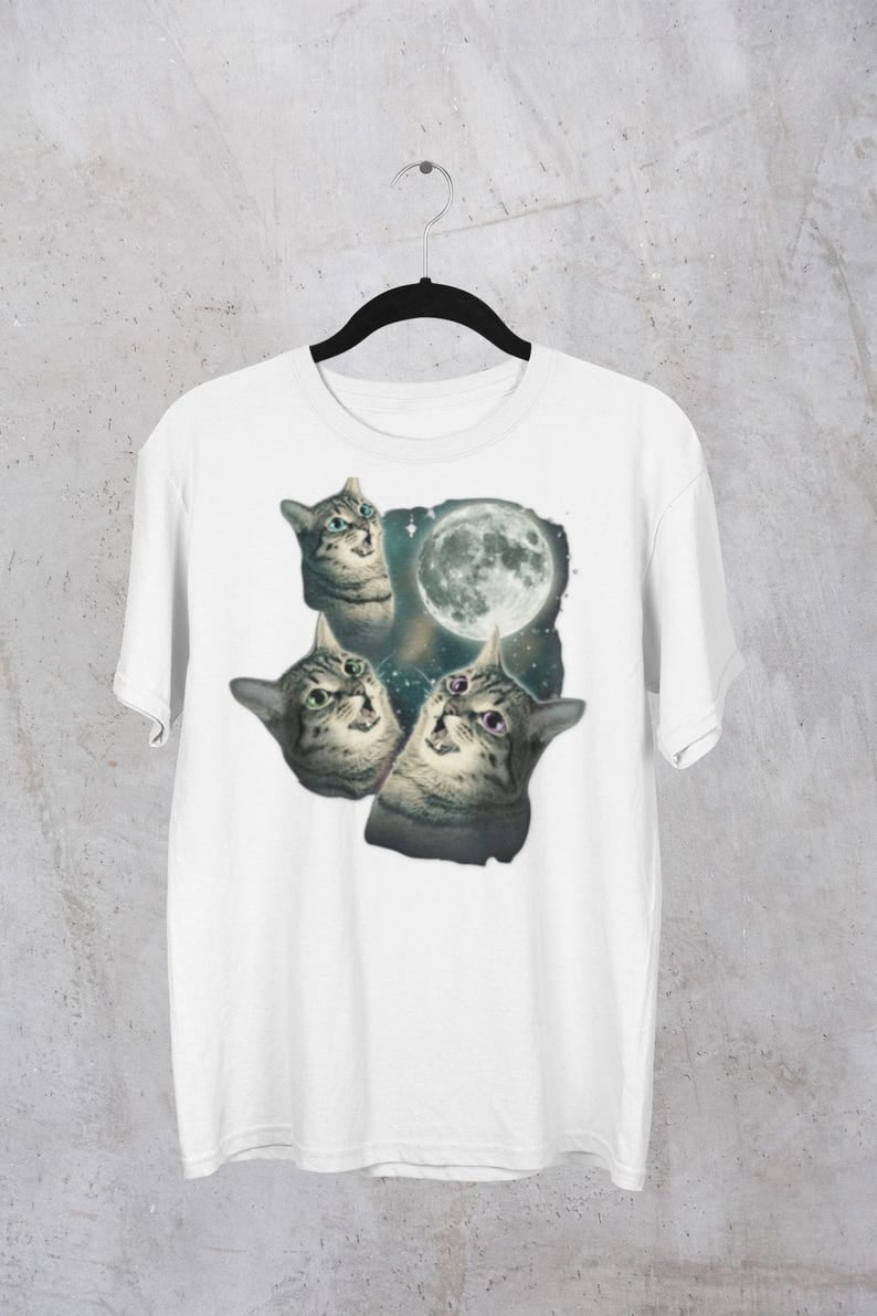 Cat Howling At The Moon T-Shirt, Funny Werewolves Theme Cat Lover Joke ...