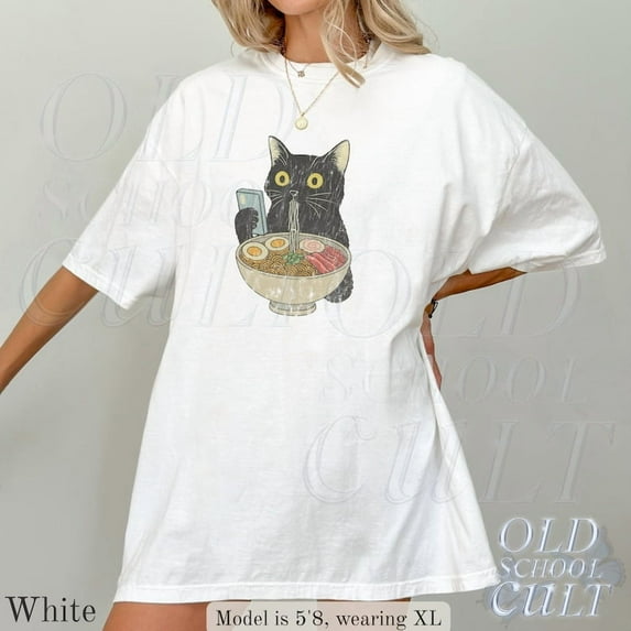 Cat Ramen Unisex T-Shirt, Cat Eating Ramen Graphic Tee for Cat Lovers ...