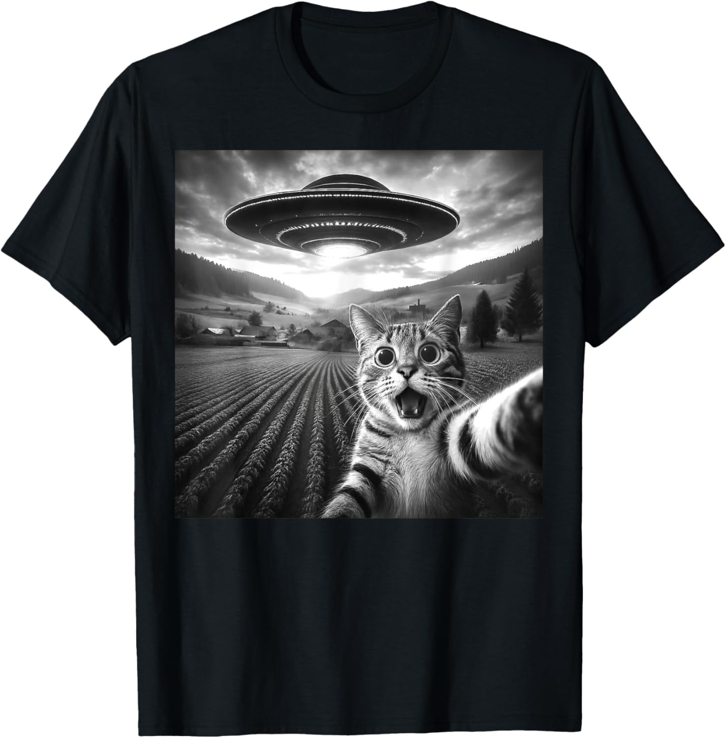 Cat Selfie With Alien UFO Funny Cat Gifts For Men Women Kid T-Shirt ...
