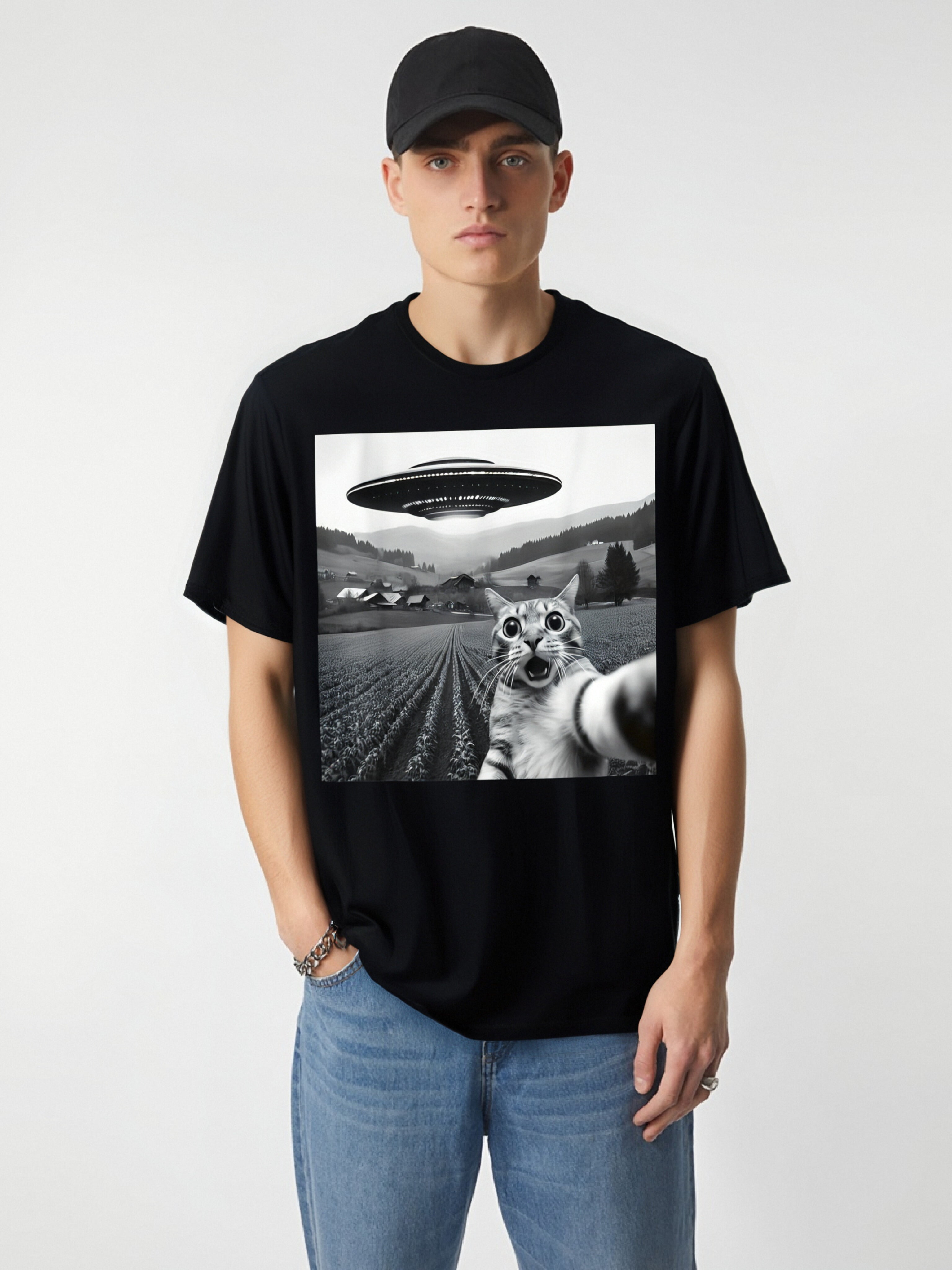 Cat UFO T Shirt Funny Alien Selfie Space Cat Taking Picture Of ...