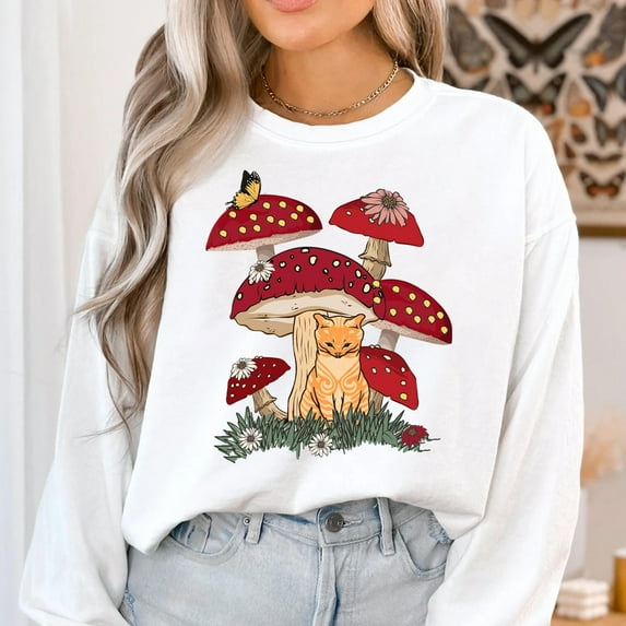 Cat and Mushroom T-Shirt, Goblincore T-Shirt, Cat Mushroom Shirt, Cat ...