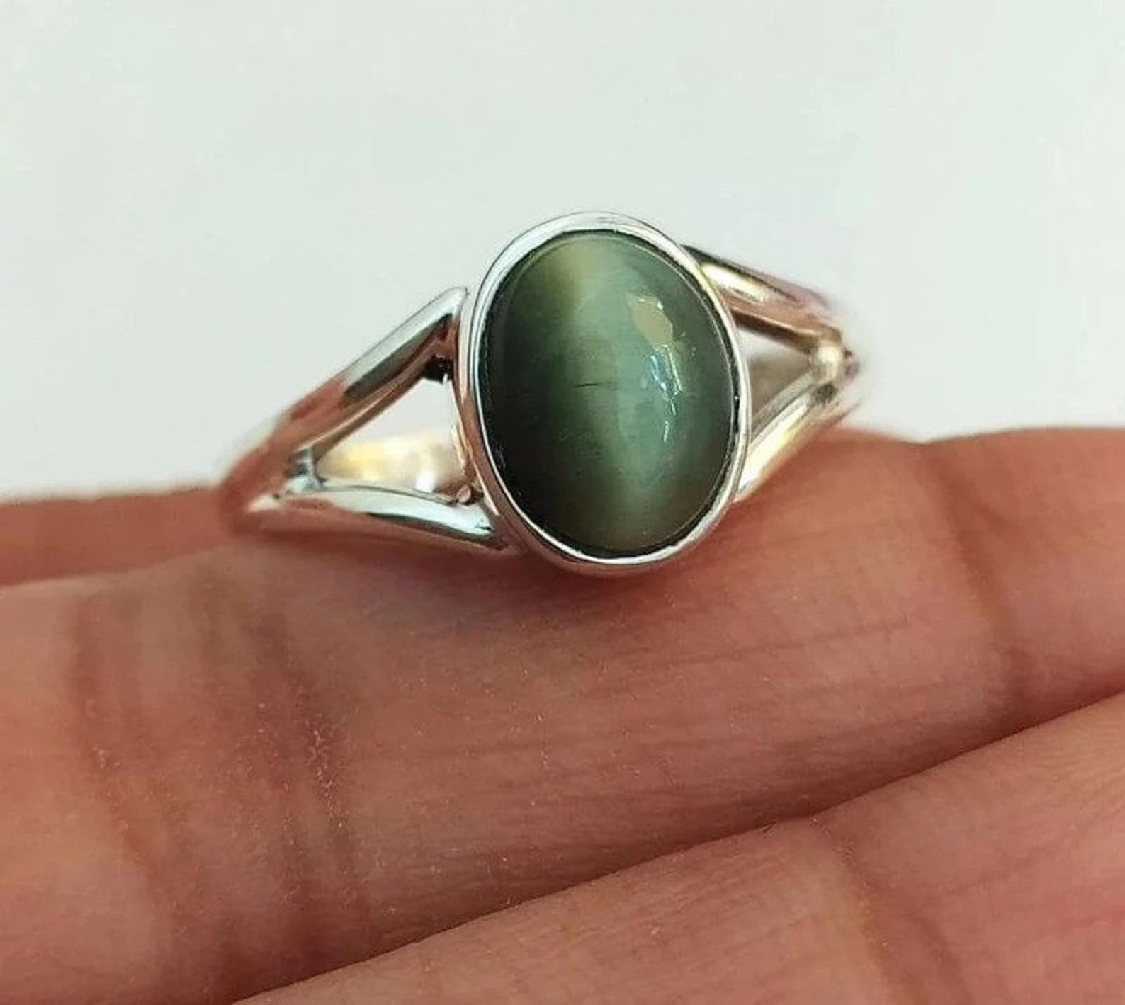 Cat’s Eye Ring, Natural Lehsunia Gemstone Ring / Astrology And Healing ...