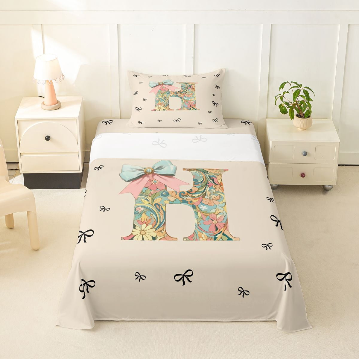 Catabedysis Cute Coquette Bowknot Twin Sheets,Initial Lettering Design ...