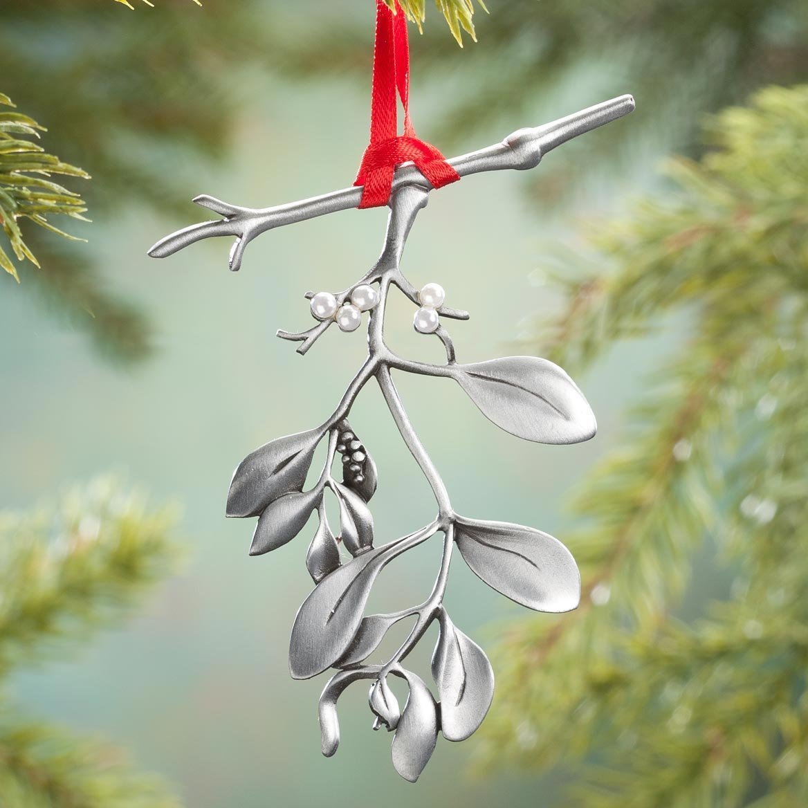 Cathedral Art CO625 Mistletoe Ornament, 3-Inch - Walmart.com