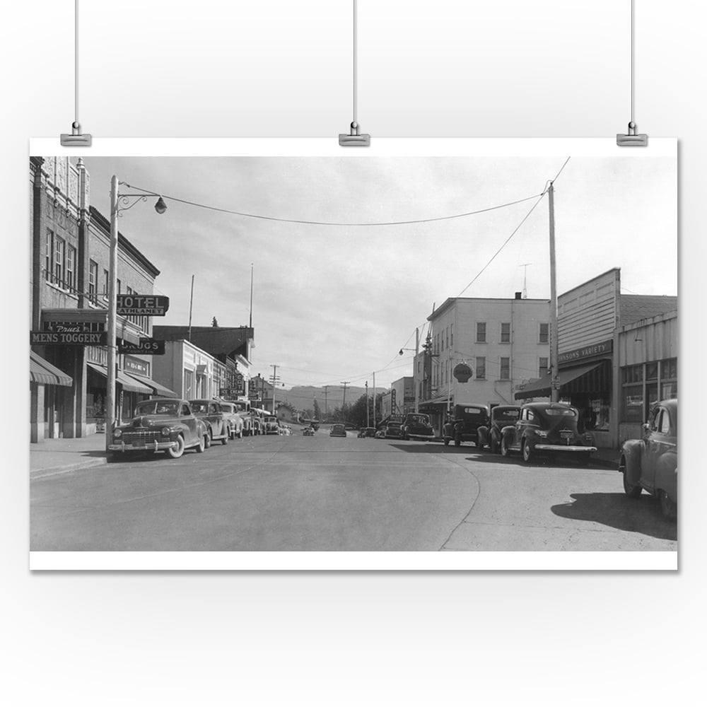 Cathlamet, Washington - A Street Scene (24x36 Giclee Gallery Print ...