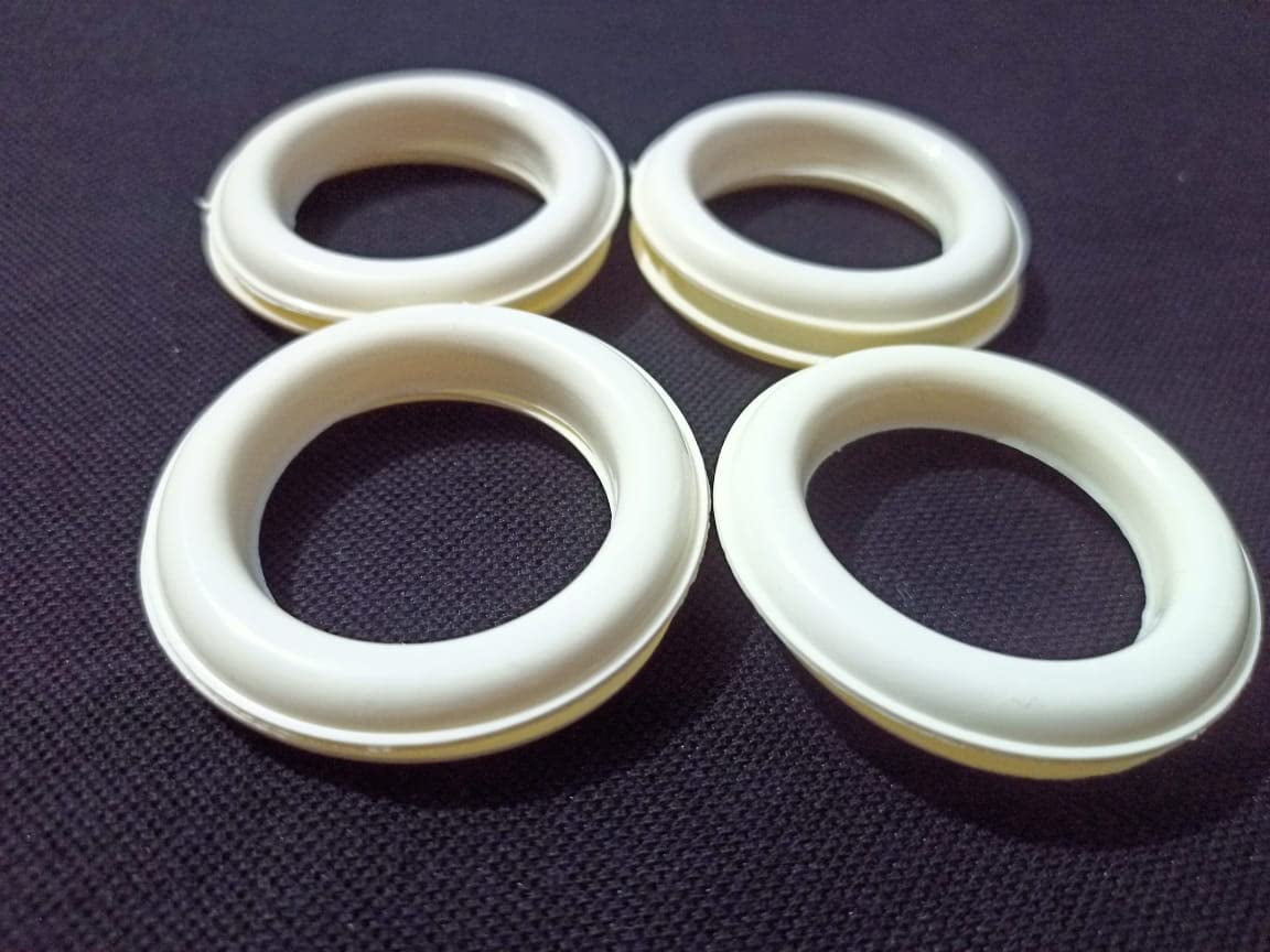 Cbadni Decor Plastic Curtain Rings Eyelet Rings 15 Inches with Lock ...