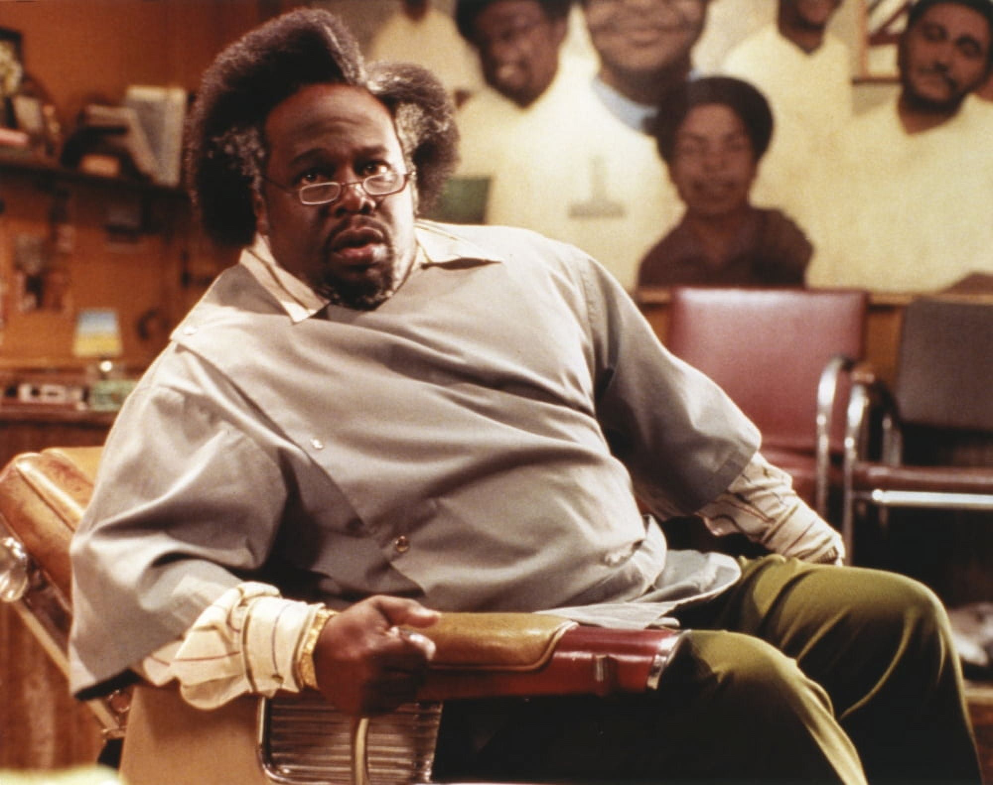 Cedric The Entertainer sitting in Stripes Long sleeve Polo Photo Print ...