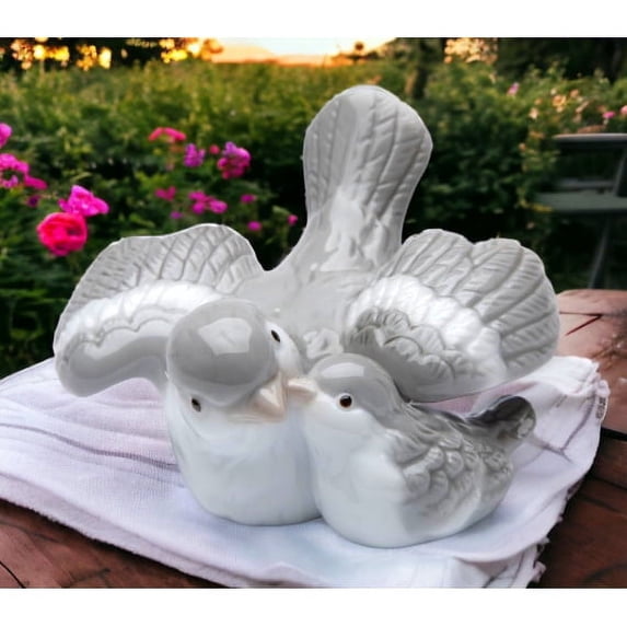 Ceramic Gray Bird Mom With Baby Bird Figurine Home Decor Kitchen Decor ...