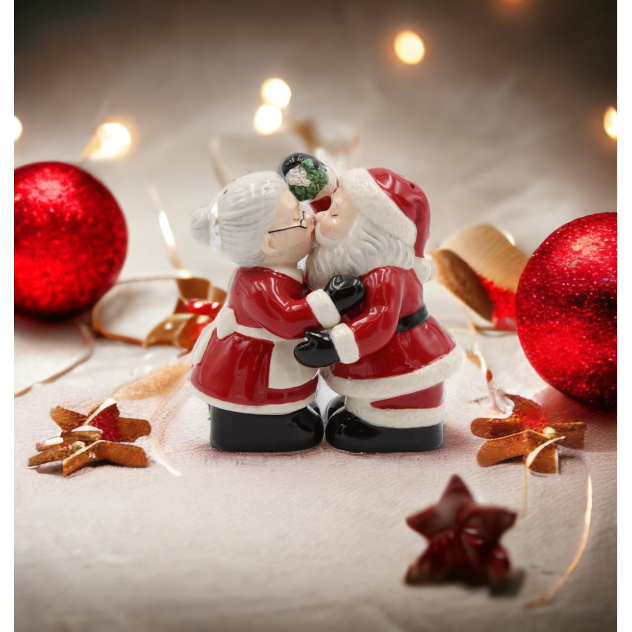 Ceramic Kissing Santa Mrs Claus Salt and Pepper Shakers Gift Set ...