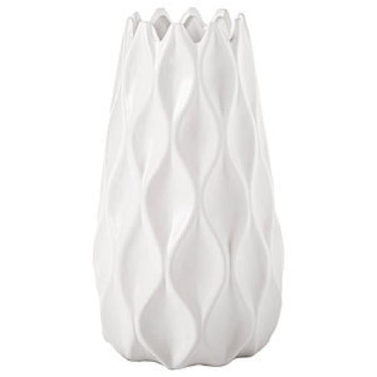 Ceramic Round Vase with Spiked Lips & Pinch Diamond Pattern Design Body ...