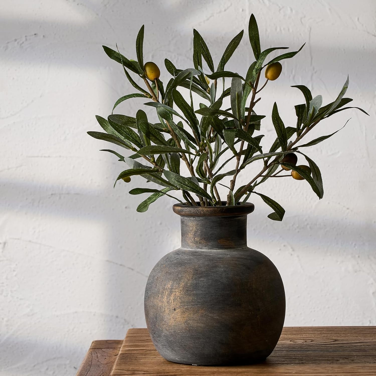 Ceramic Rustic Farmhouse Vase | 6 Inch Pottery Decorative Flower Vase ...