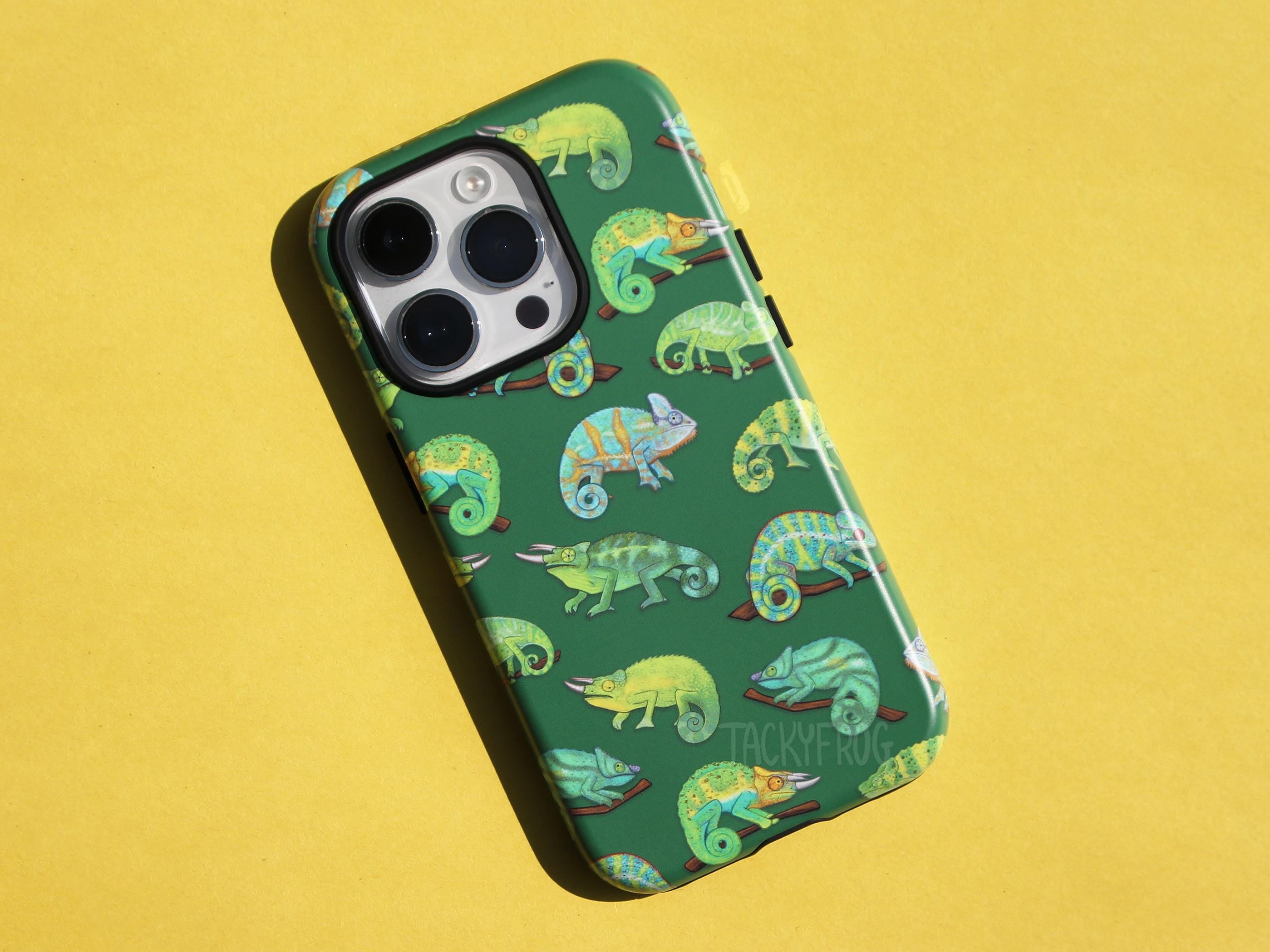 Chameleon Green Nature Case With Wildlife Lizard Pattern Art Style for ...
