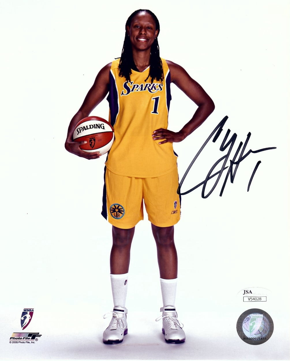 Chamique Holdsclaw Signed Autographed 8X10 Photo Sparks Pose with Ball ...