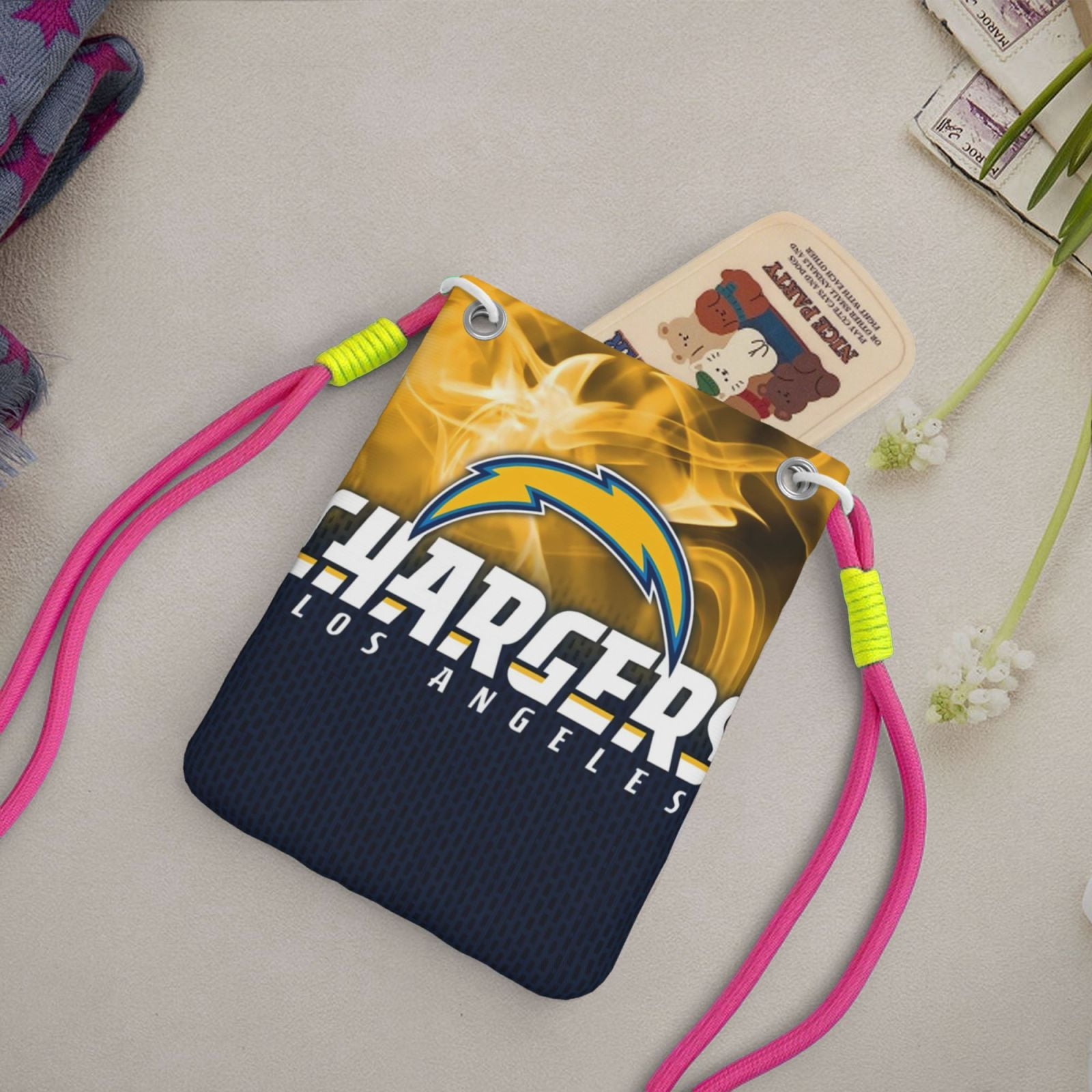 Chargers Carry A Mobile Phone Bag Diagonally Small Lightweight and ...