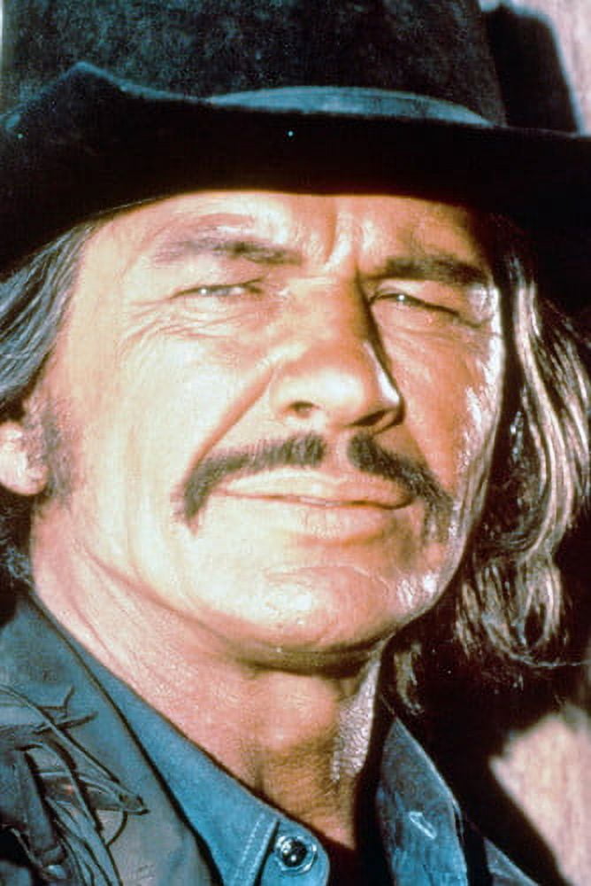 Charles Bronson Red Sun Western Pose 24x36 Poster - Walmart.com