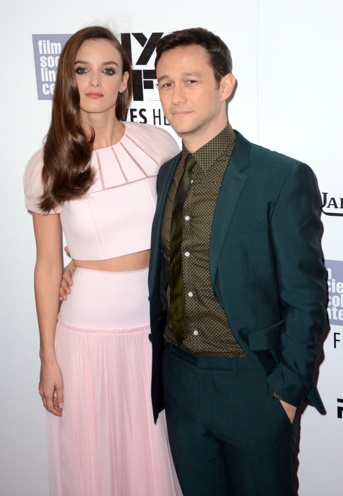 Charlotte Le Bon Joseph Gordon-Levitt At Arrivals For The Walk Premiere ...