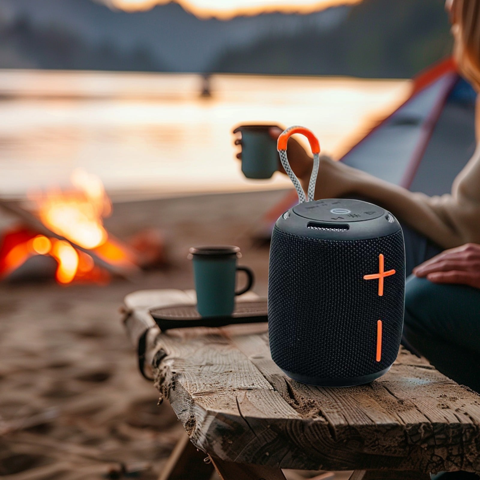 Charm pendant Bluetooth speaker: essential for riding and climbing ...