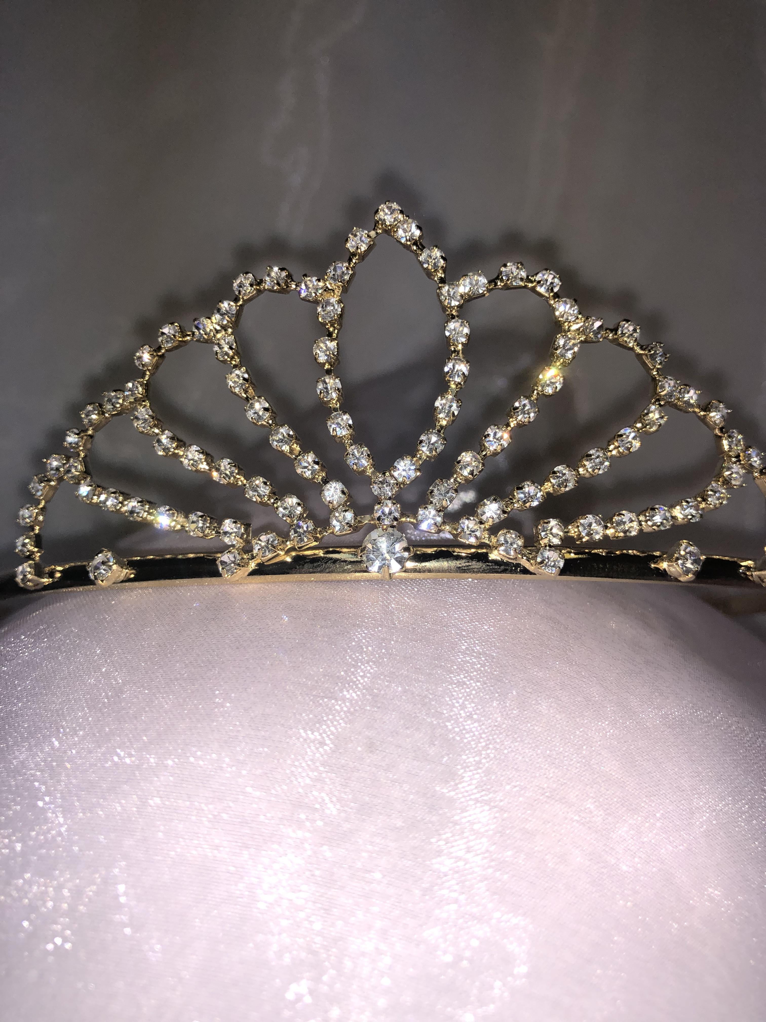 Charmed Gold Cloud Looping Shape Rhinestone Tiara for Wedding ...