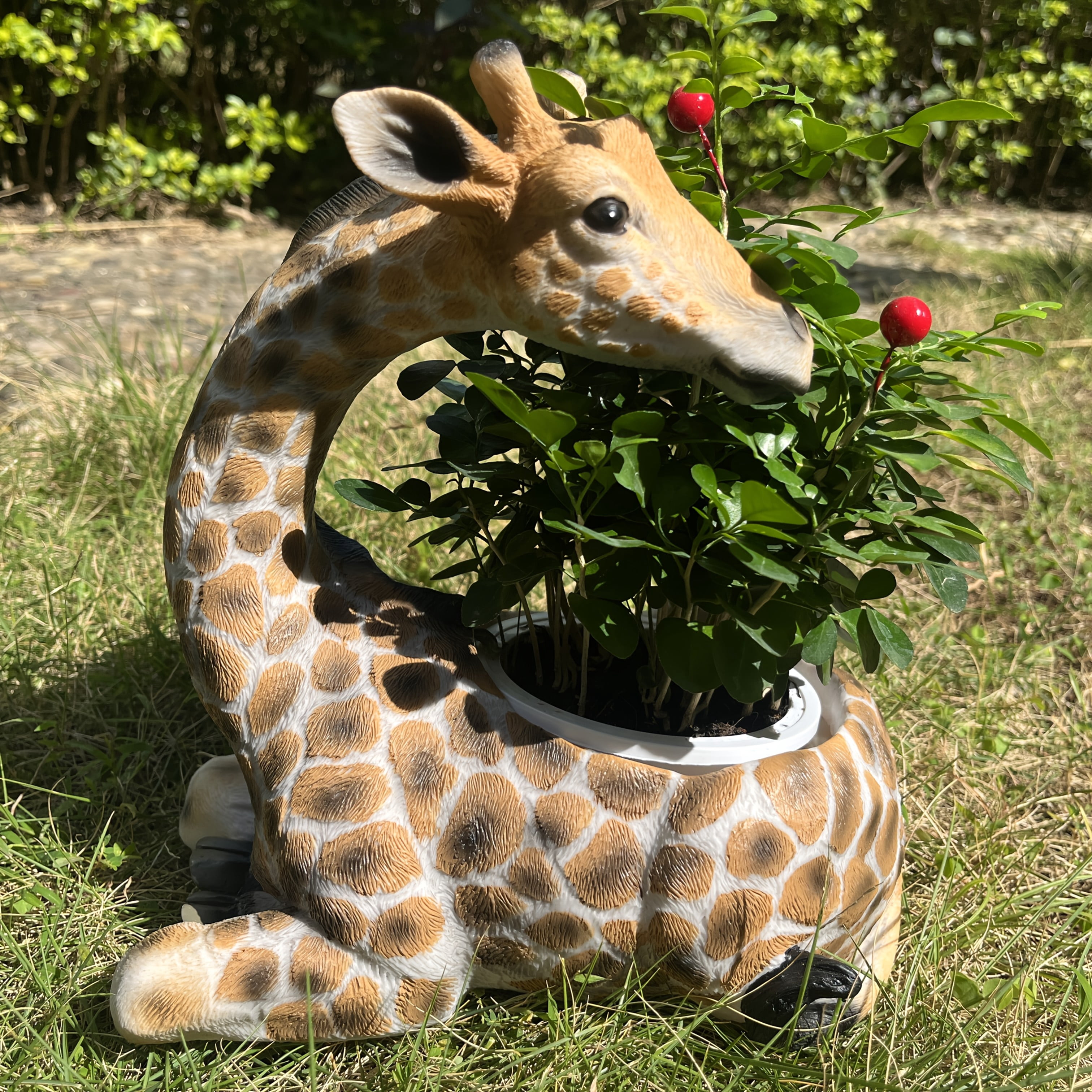 Charming Giraffe Planter - Vintage Animal Design, Resin Garden Statue ...