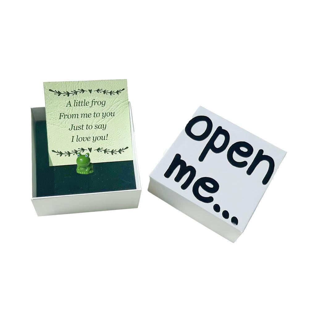Charming Love Themed Gift Box Set Is Perfect Choice For Couples ...