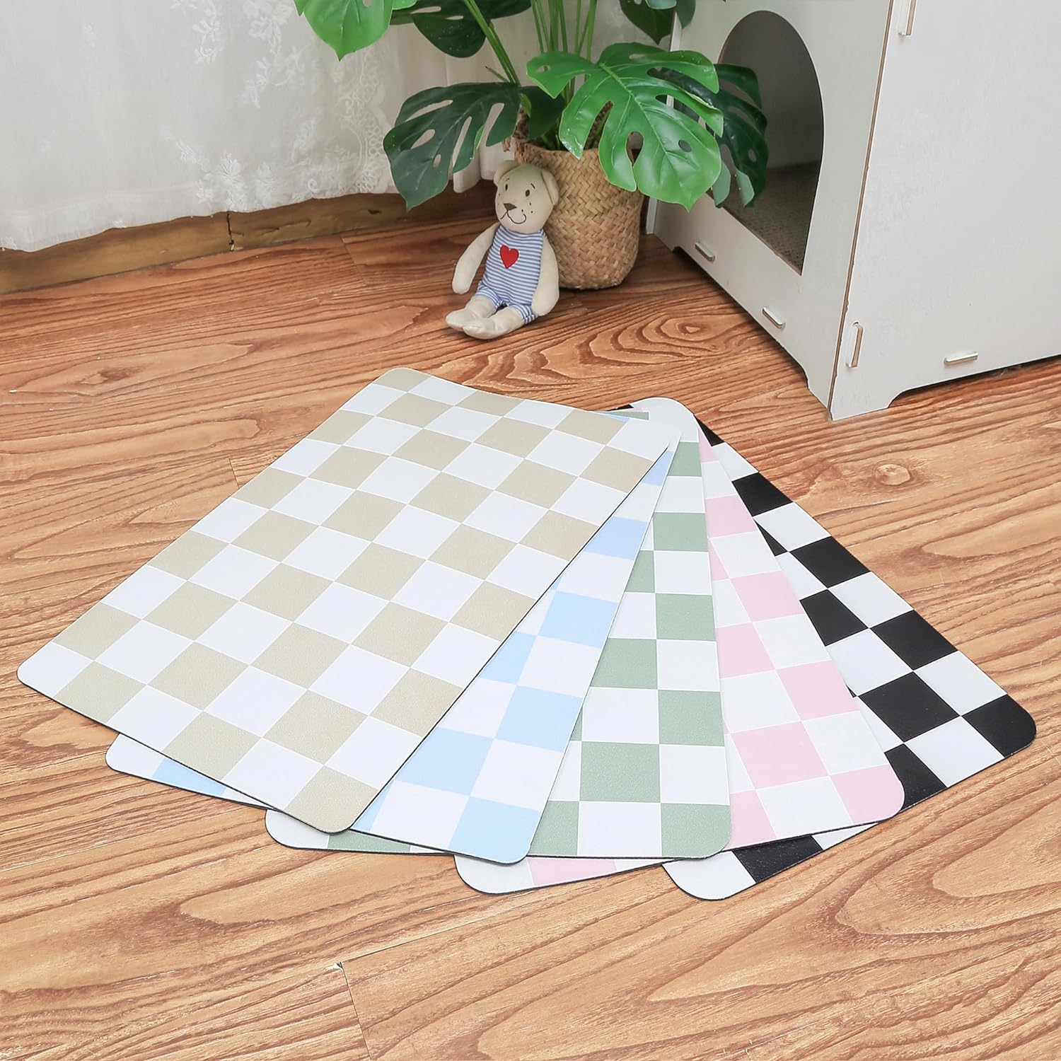 Checkered Dog Feeding Mat, Absorbent Mats for Dog Food and Water Bowl ...