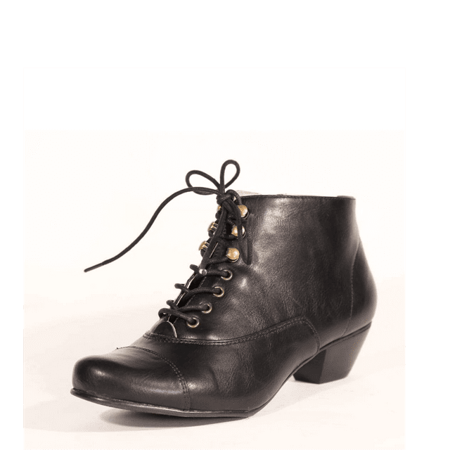 Chelsea Crew Pyramid Booties - Walmart.com