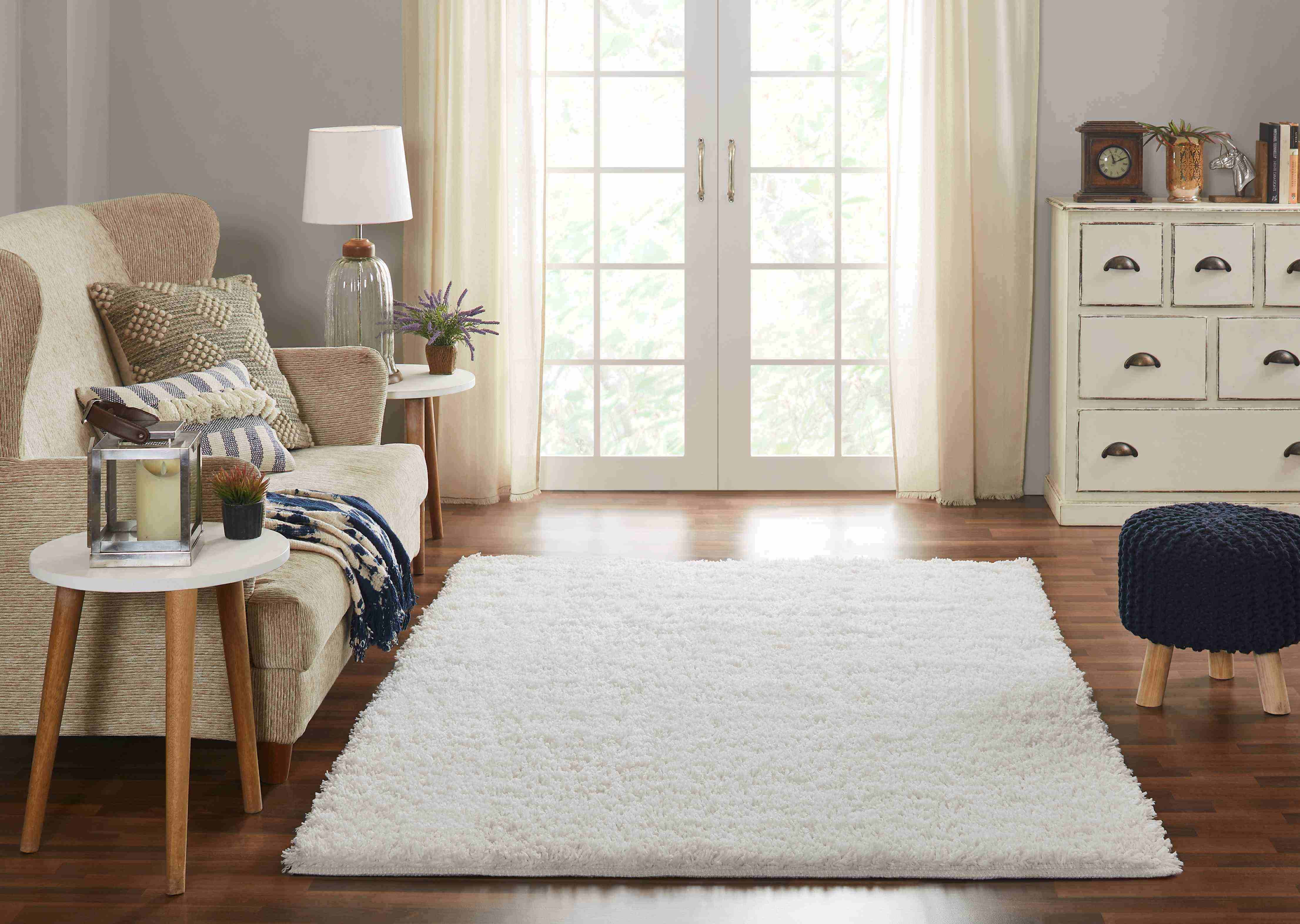 Chesapeake Microfiber White Shag Area Rug (5'x7') - Walmart.com