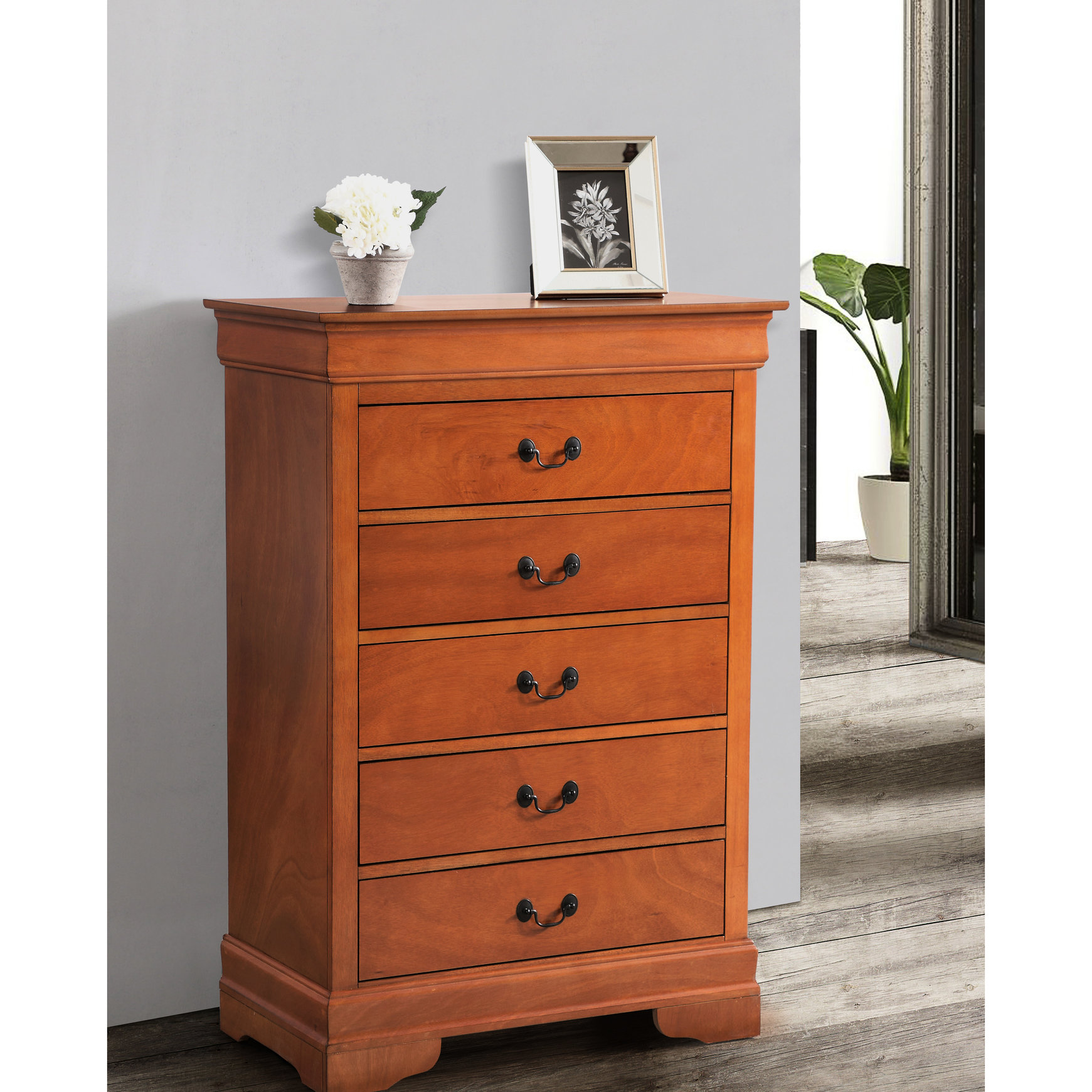 Chest for Bedroom | Traditional Design with Carved Bases | Particle ...