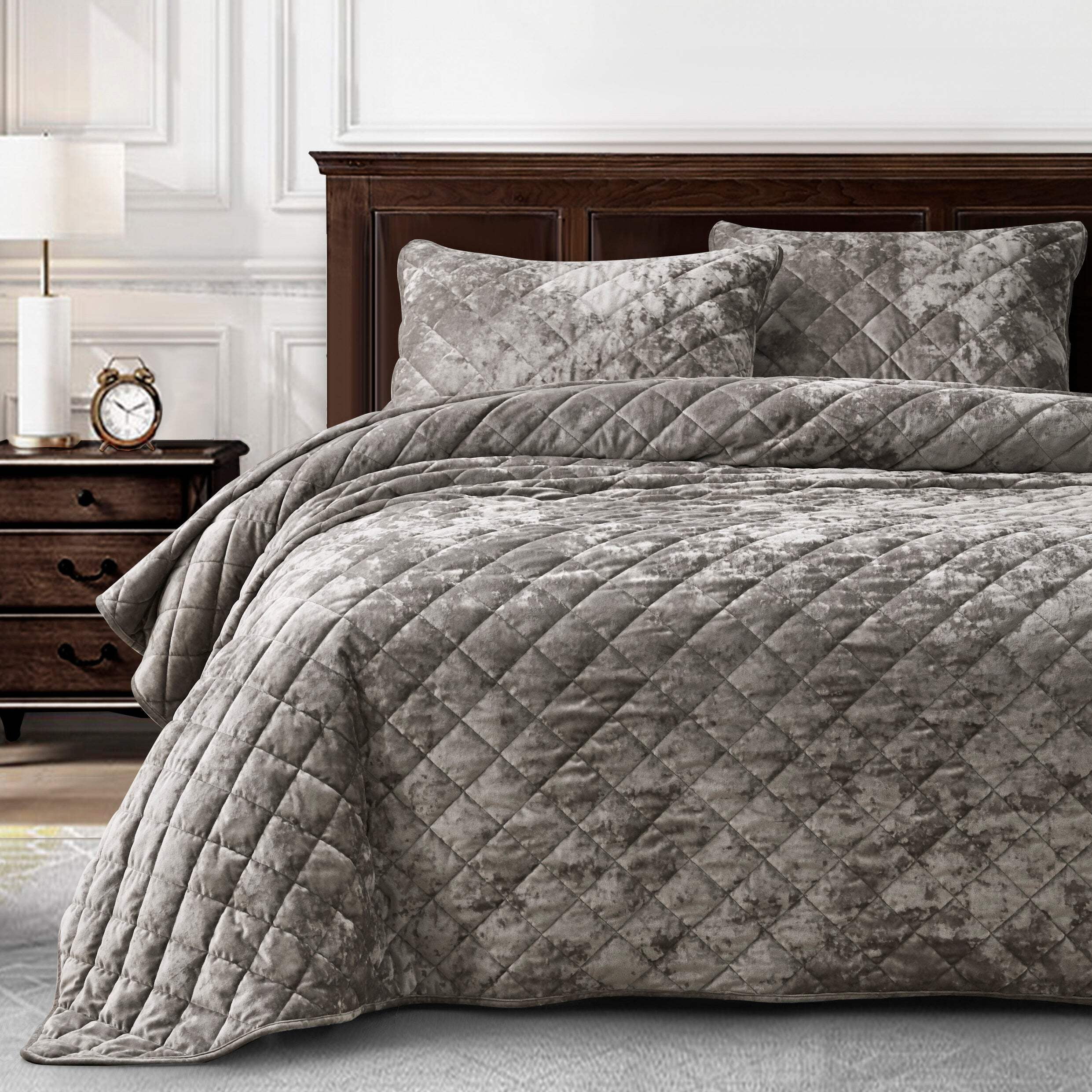 Chezmoi Collection Lux Pewter Gray Velvet Quilt Queen Set, 3-Piece Lush ...